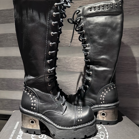 New Rock | Shoes | New Rock Studded Black Leather Punk Goth Boots ...